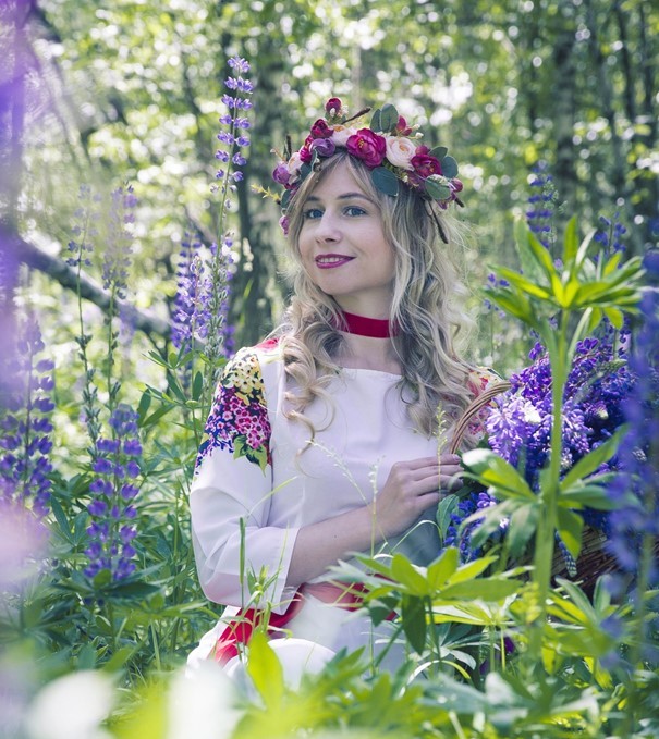 Spåtjenester ring vare Klarsynte og spådamer - spåtelefon ledig nå